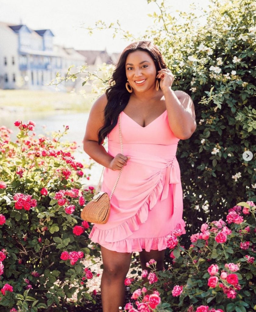 8 Mid Size Fashion Bloggers You Will Love to Follow on Instagram